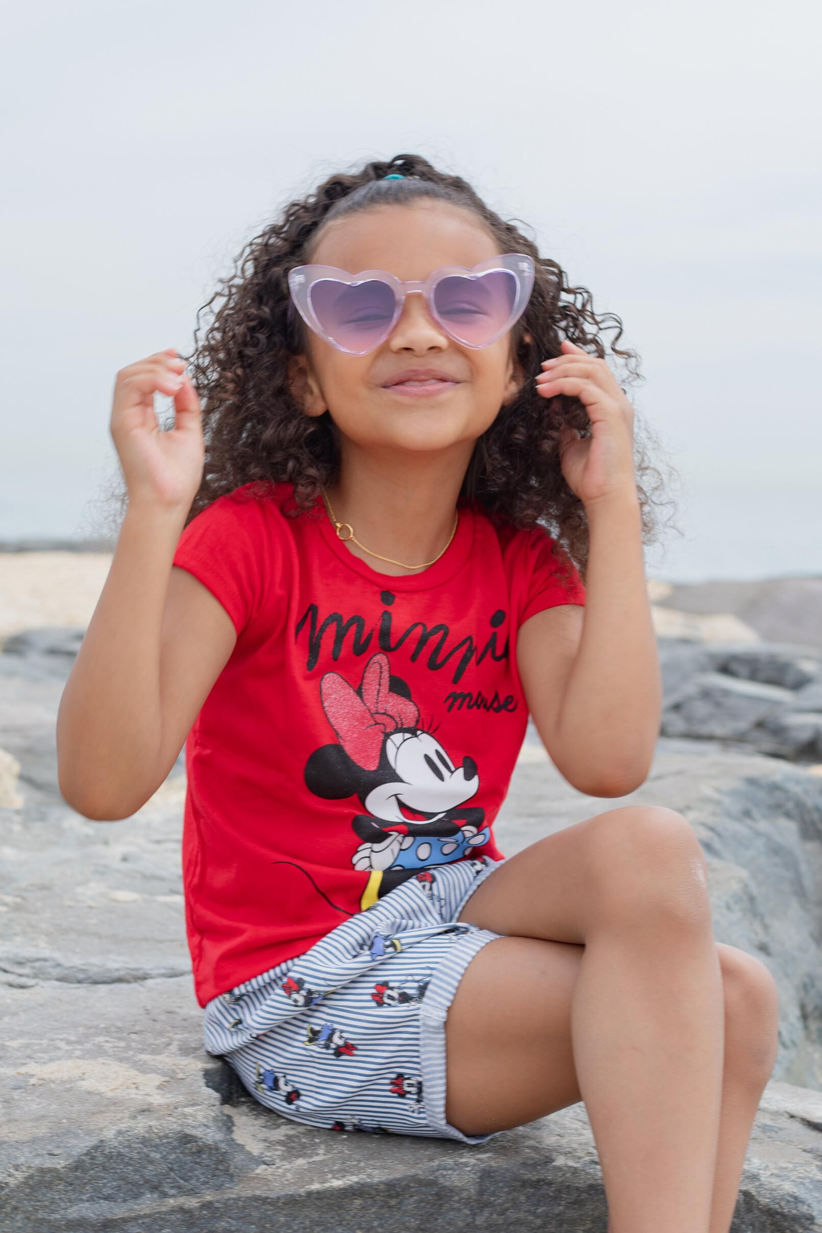 Disney Minnie Mouse Infant Baby Girls Graphic T-Shirt and Shorts Outfit Set Red/Light Blue 18 Months