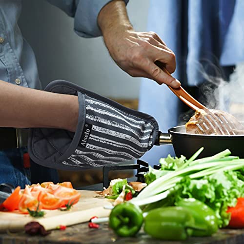 Alselo Silicone Pot Holders Set of 3 Heat Resistant & Non Slip Potholders, Professional Oven Hot Pads with Pockets Mitts for Kitchen Cooking Baking Barbecue