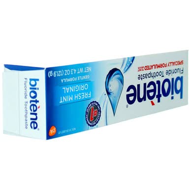biotène Fluoride Toothpaste for Dry Mouth Symptoms, Bad Breath Treatment and Cavity Prevention Fresh, Mint, 4.3 Ounce (10050A)