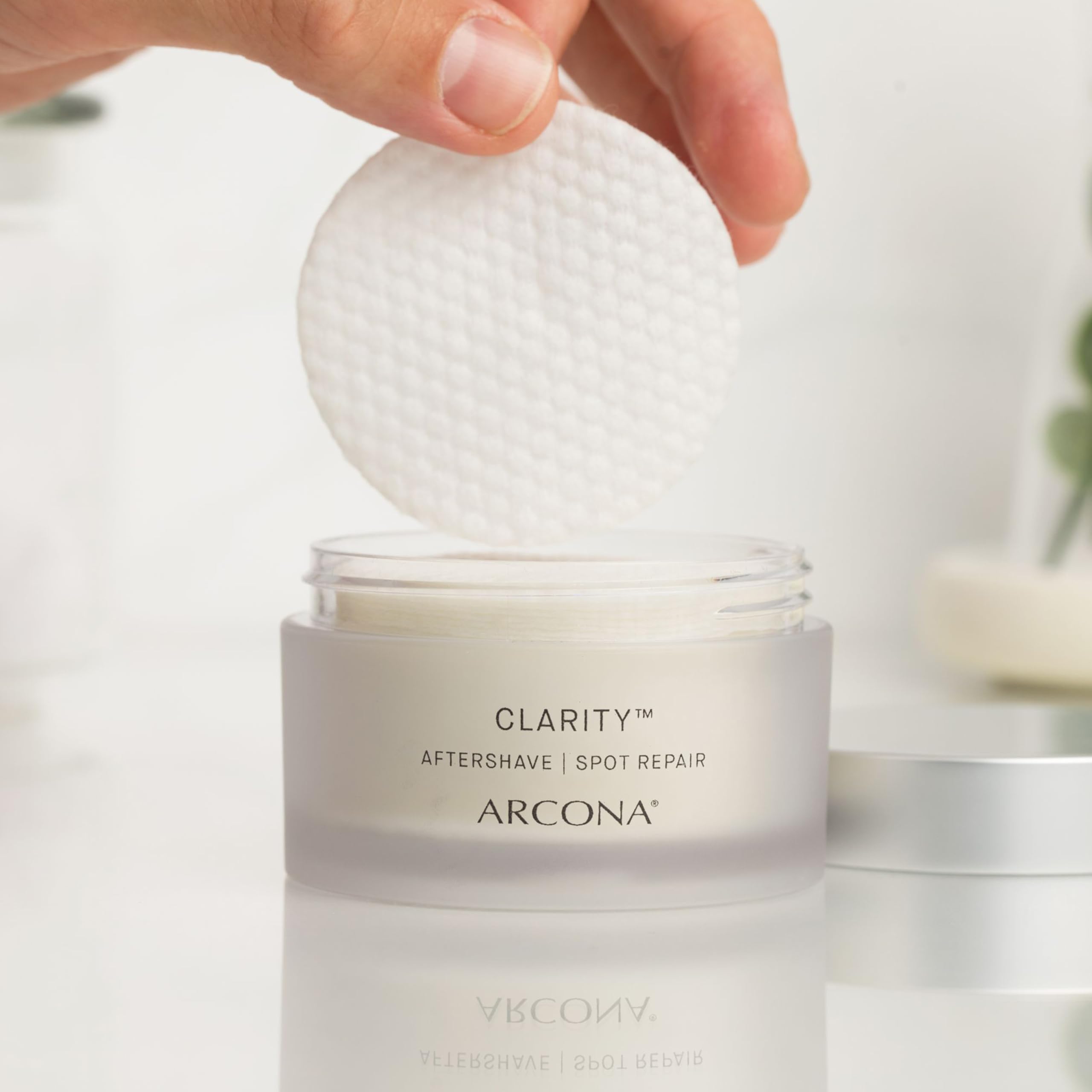 ARCONA Clarity Aftershave Pads - Lactic Acid, Witch Hazel, Methol, Aloe + Grape Exfoliate, Fight Blemishes + Soothes Skin - 45 Pads. Made in The USA