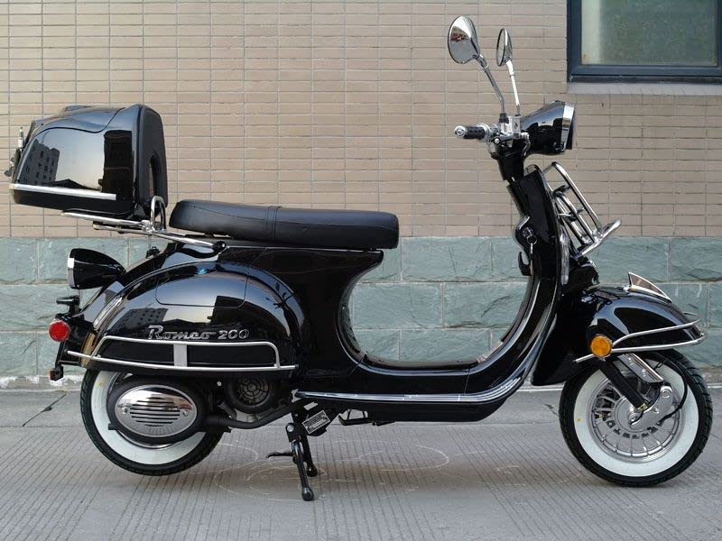200cc Scooter, Automatic CVT Big Power Engine, Retro Style (Black)