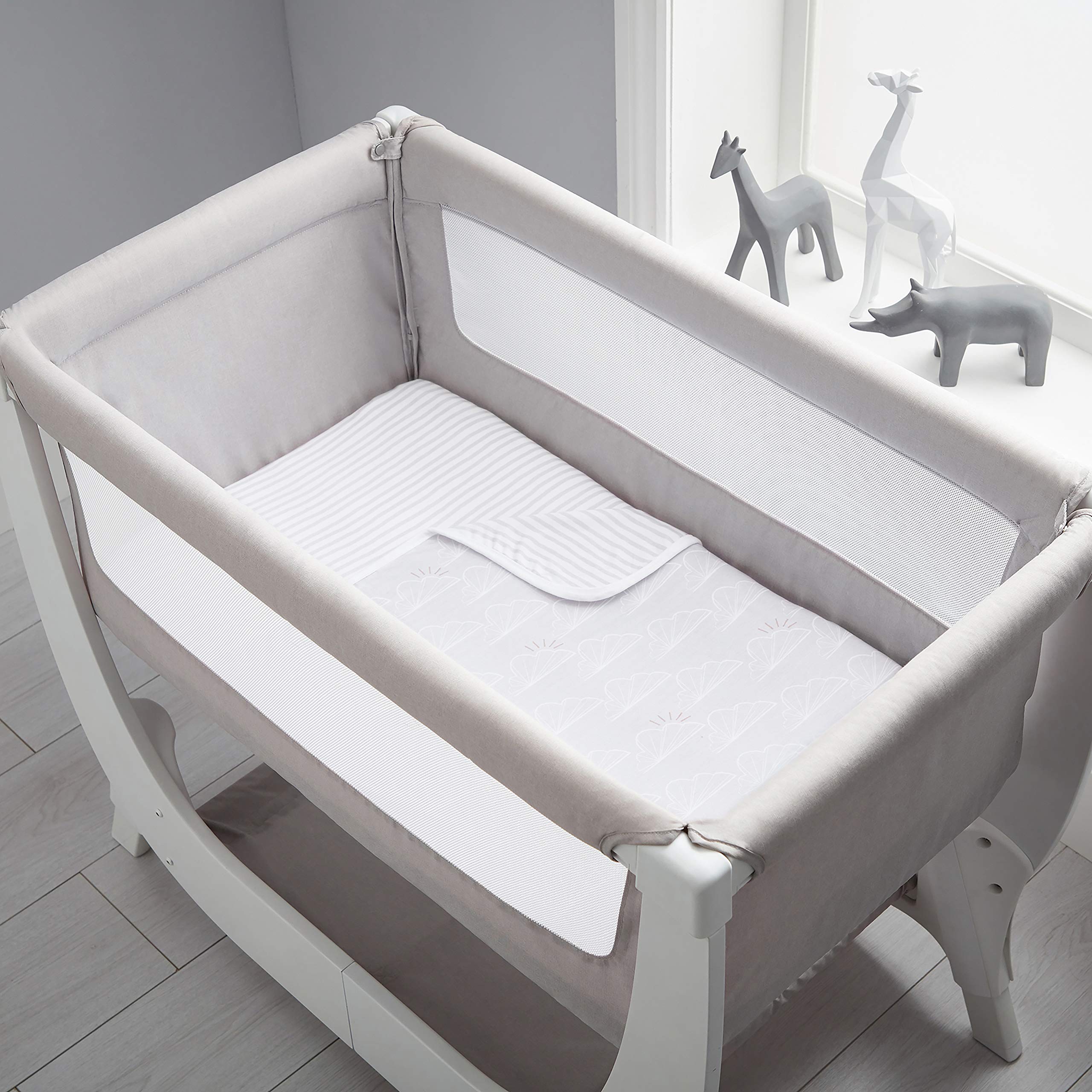 BEABA by Shnuggle Baby Bedside Sleeper Crib Bedding Set, Baby Bassinet Crib Sheets, Bassinet Sheets, Includes Fitted Crib Sheet and Baby Blanket, (Cloud)