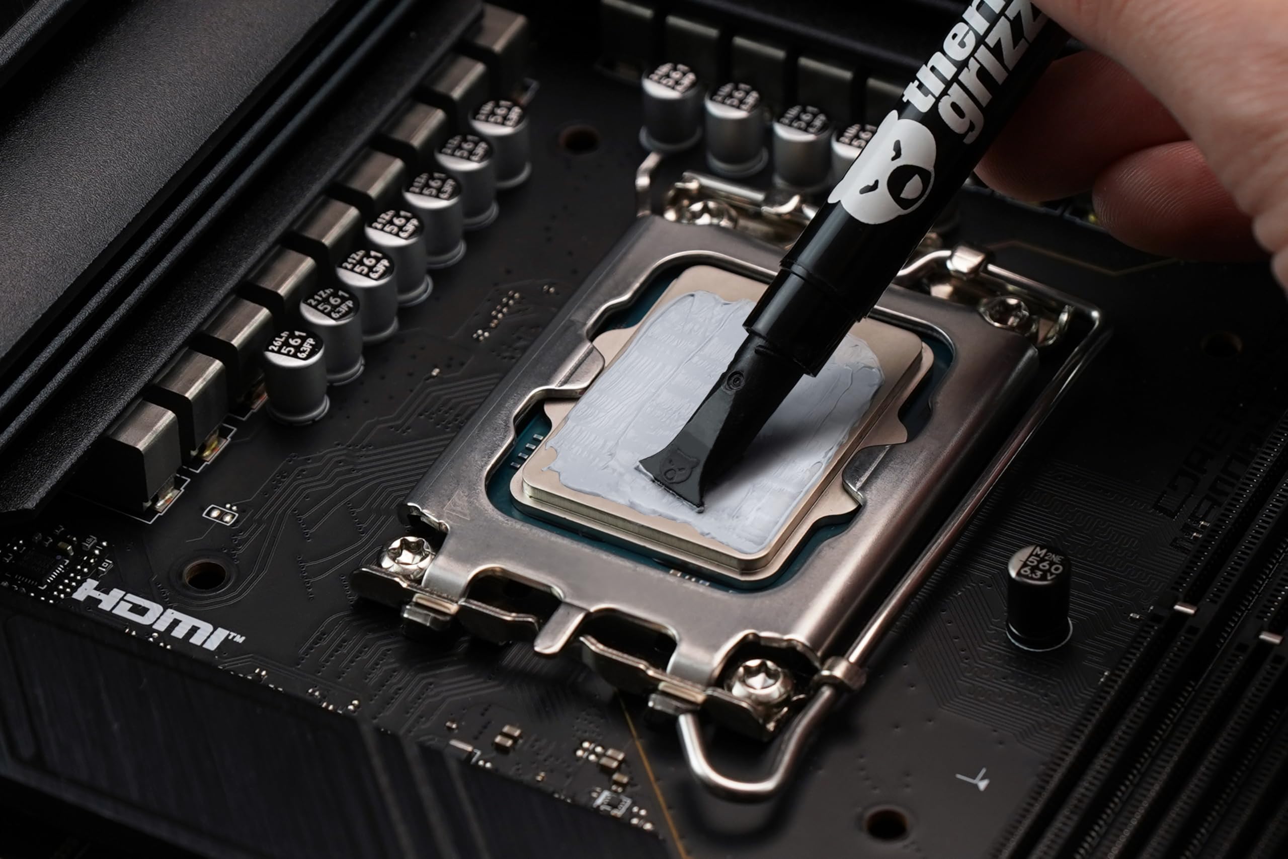 Thermal Grizzly - Kryonaut - 5.55 Gram/1.5 ml - Extremly High Performance Thermal Paste - For Demanding Applications and Overclocking CPU/GPU/PS4/PS5/Xbox