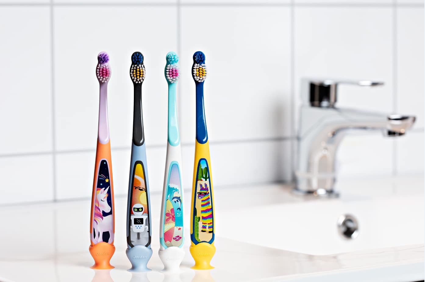 Jordan* Step 3 Kids Toothbrush, 6-9 Years, Soft Bristles, BPA Free - 4 Pack - Blue & Green