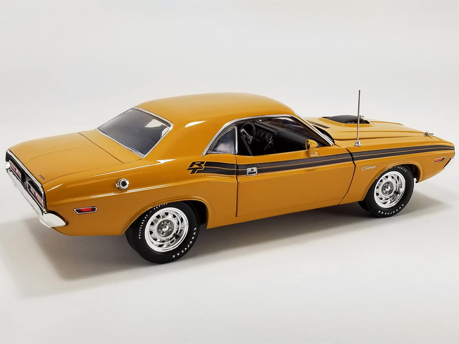 1971 Challenger R/T Hemi Butterscotch Orange with Black Stripes Limited Edition to 462 Pieces Worldwide 1/18 Diecast Model Car by Acme A1806023