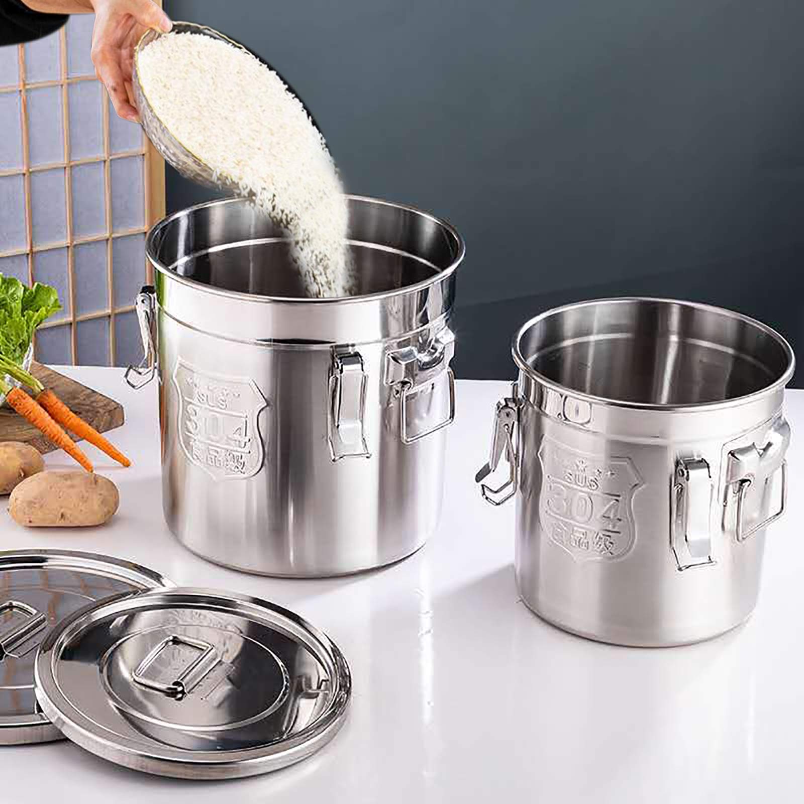 304 Stainless Steel Airtight Canister for Kitchen, Rice Cereal Grain Canisters Container, Metal Kitchen Rice Oil Storage Bucket for Household Kitchen Food w/Handles+Lid (Silver-12L)