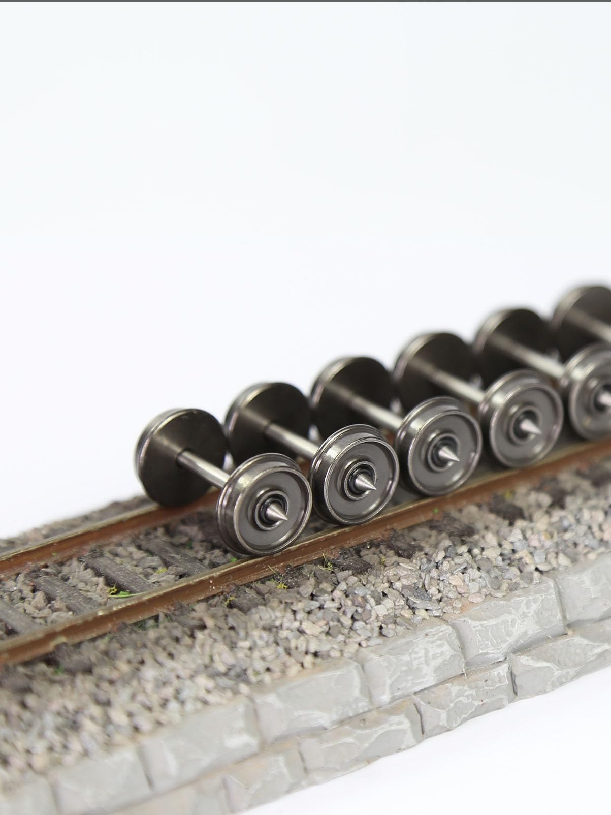 24pcs HO Scale 36" Metal Wheelsets 1:87 Metal DC Wheels Metal Axles C8721