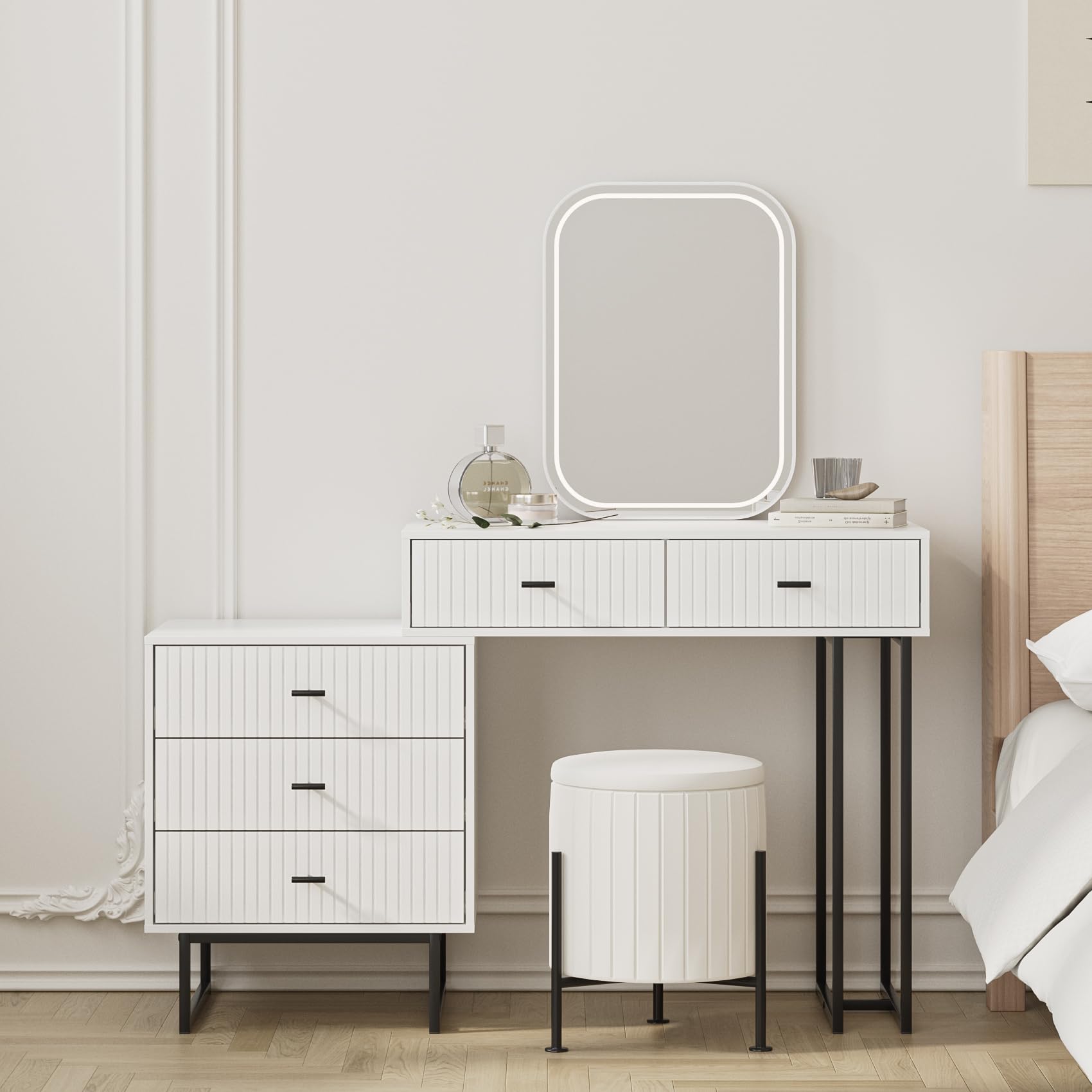 Acodaiuy Vanity Desk, Makeup Vanity Desk Black Without Mirrors or Lights Vanity Table Modern Makeup Table with Adjustable Cabinet and 5 Large Drawers, Dressing Table for Bedroom,Makeup Room, White