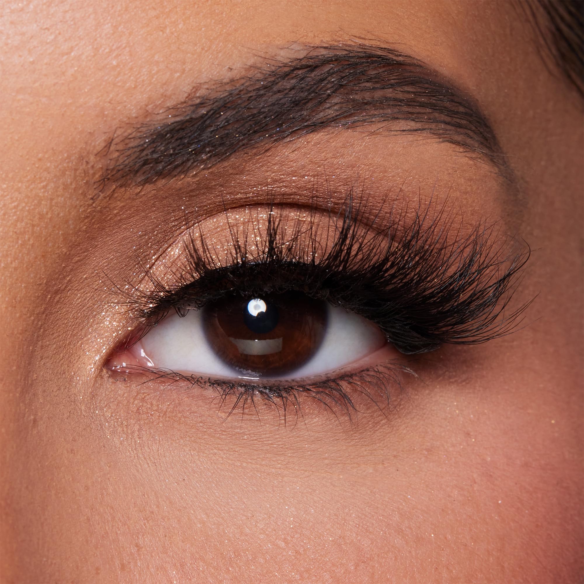 Lilly Lashes Miami Flare 3D Mink Lashes, Mink Eyelashes, The Original Lilly Lash For Wispy & Natural Look, Reusable Eyelashes up to 25x, Fluffy Lashes, Strip Lashes, Lash Glue not Included