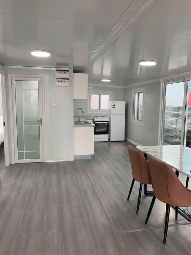 20Ft 40Ft Prefabricated Tiny Folding Homes Extendable Cabin Container House with 2 3 4 Bedrooms and Kitchen