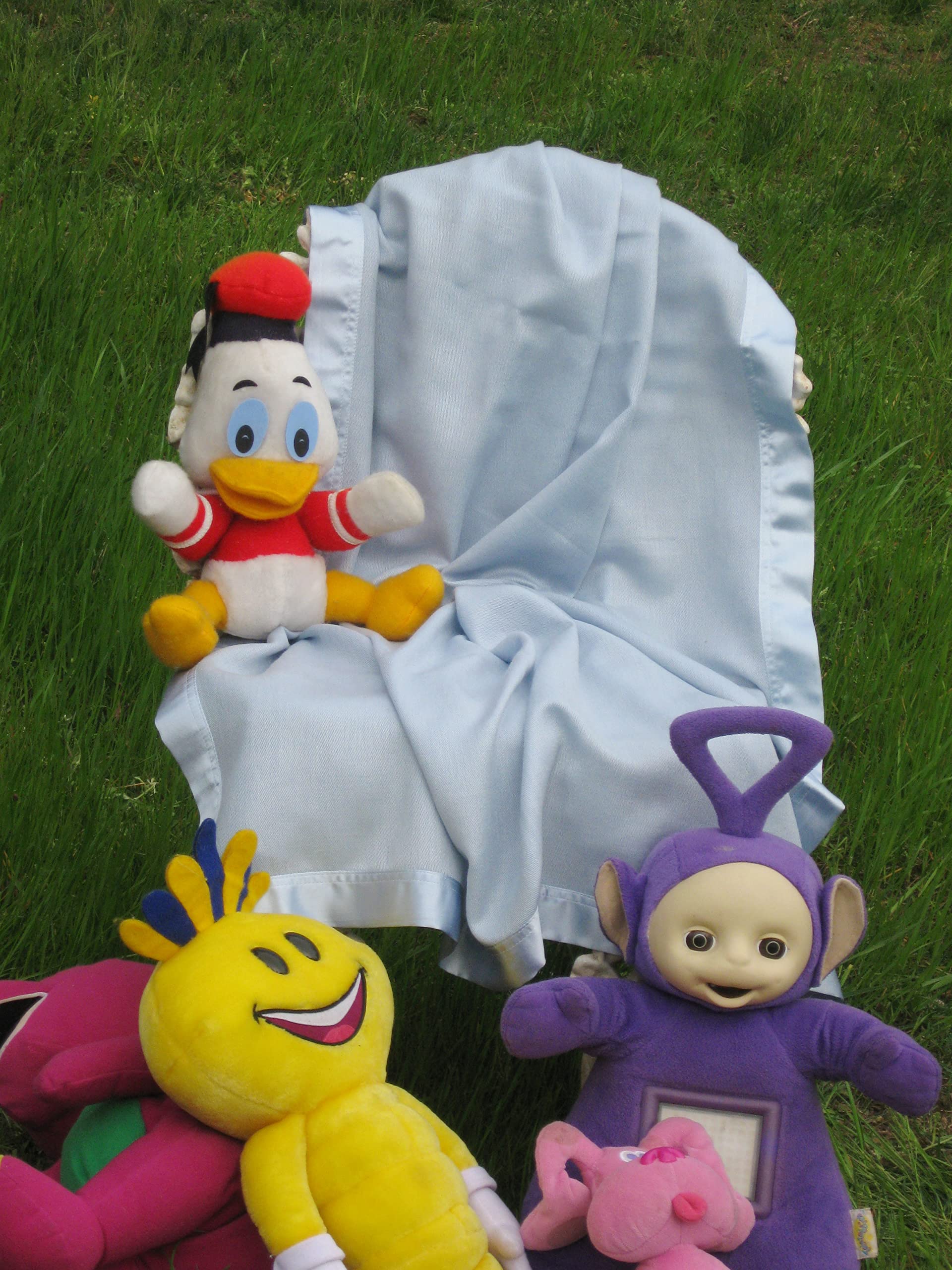 Blanket-Blankets-Baby Blanket-Baby Blankets-Receiving Blanket-Fuzzy Blankets-Knitted Blanket-Swaddle Blankets-Soft Blanket-Swaddling-Throws-Throw Blankets-Warm Blanket-Crib Blanket-Blue