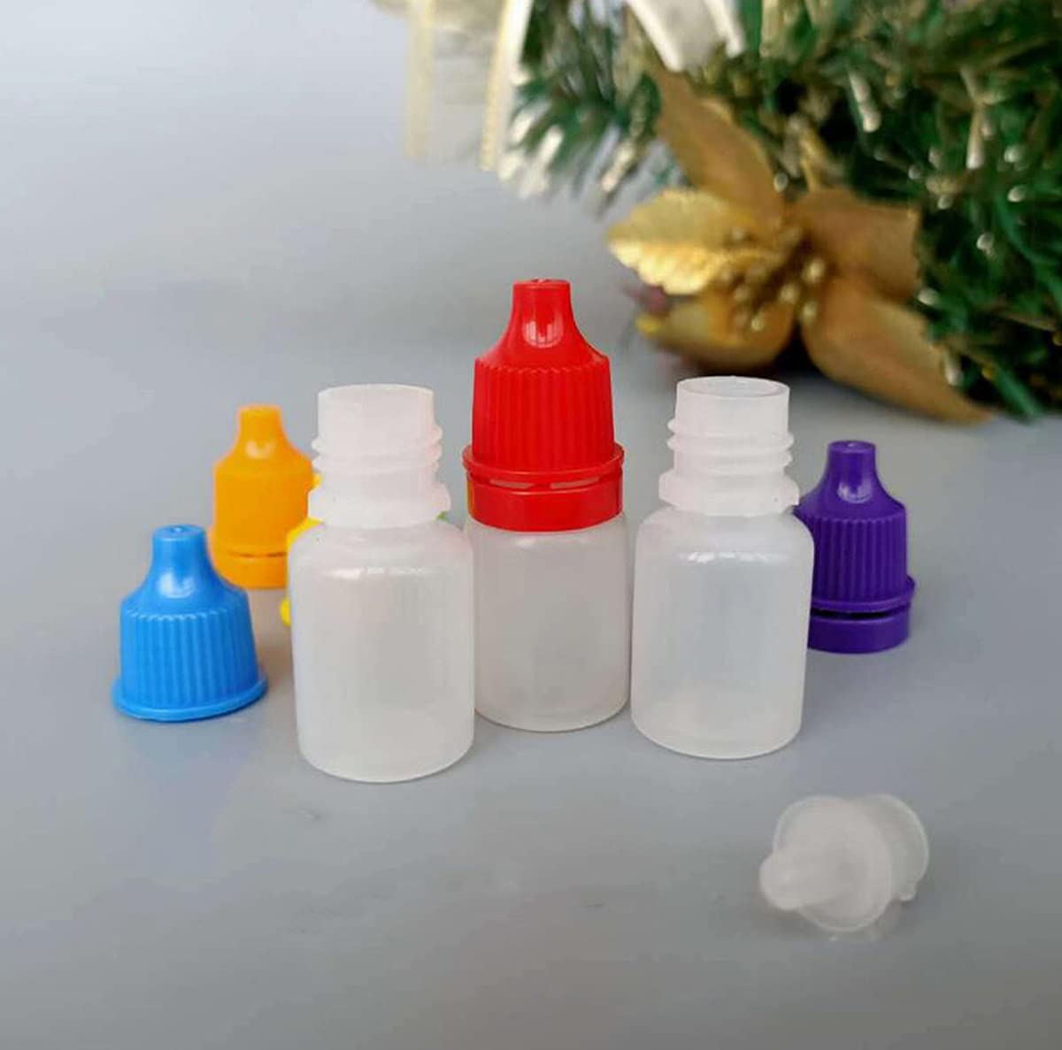 Snadulor 60 Pcs Plastic Dropper Bottles,5ml Empty Squeezable Dropper Bottle with Cap(Red)