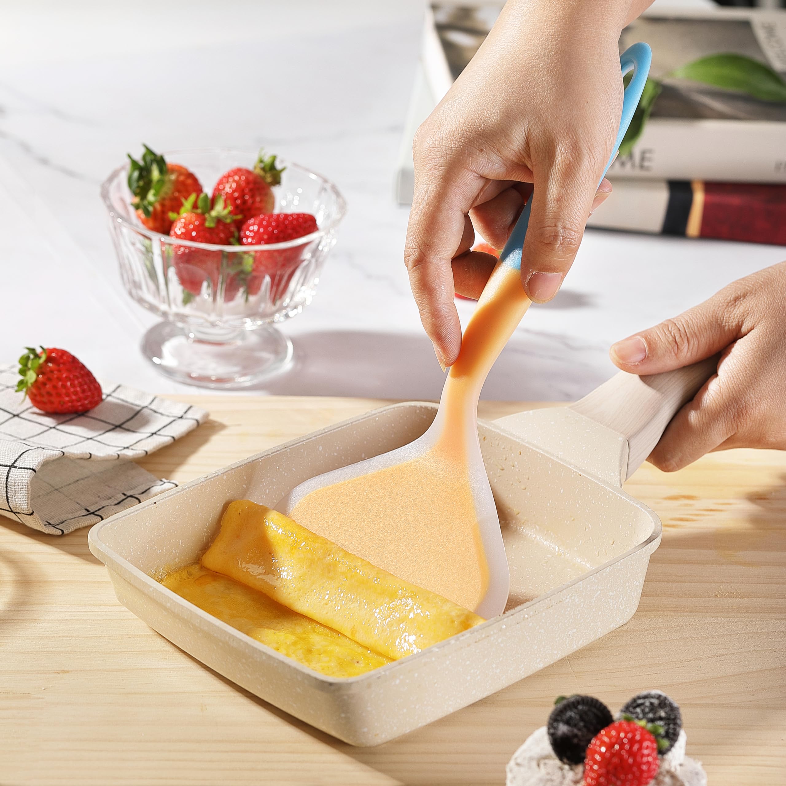 2PCS Wide Silicone Spatulas, OHOLA Heat Resistant Silicone Spatula Set, Kitchen Spatula for Pancake, Eggs, Fish and more, Flexible Turner with Short Handle, BPA-FREE, Dishwasher Safe (Multi-Color)