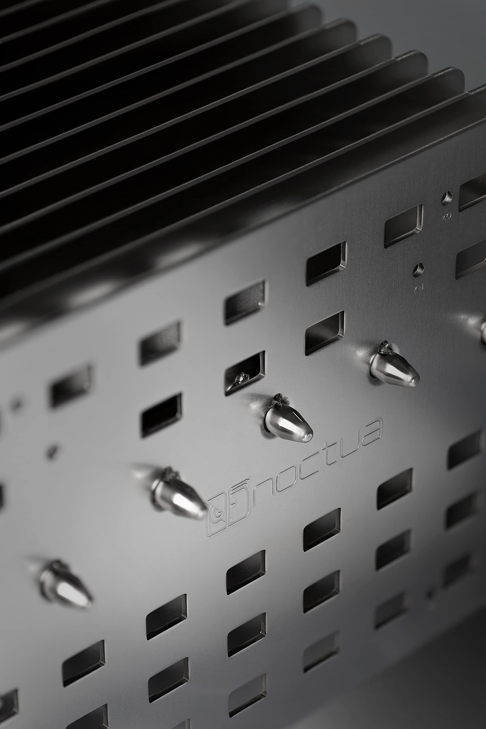 Noctua NH-P1, Passive CPU Cooler - Fanless Heatsink for 100% Silent Cooling