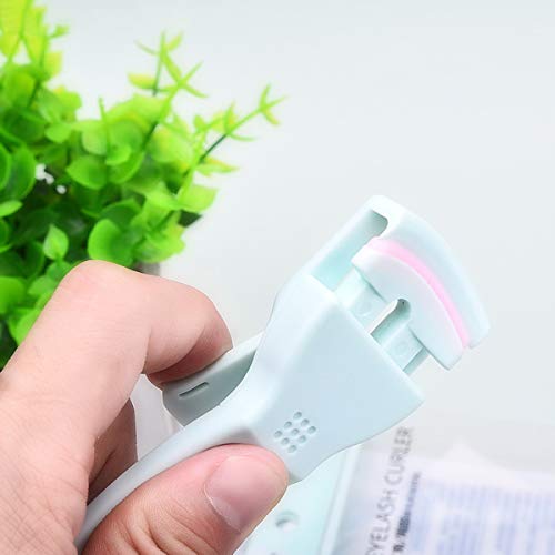 Eyelash Curler Professional Lash Curler Tool with 4 Extra Silicone Replacement Pads Portable Plastic Eye Lash Curler in Beauty & Personal Care Eyelash Curlers Green