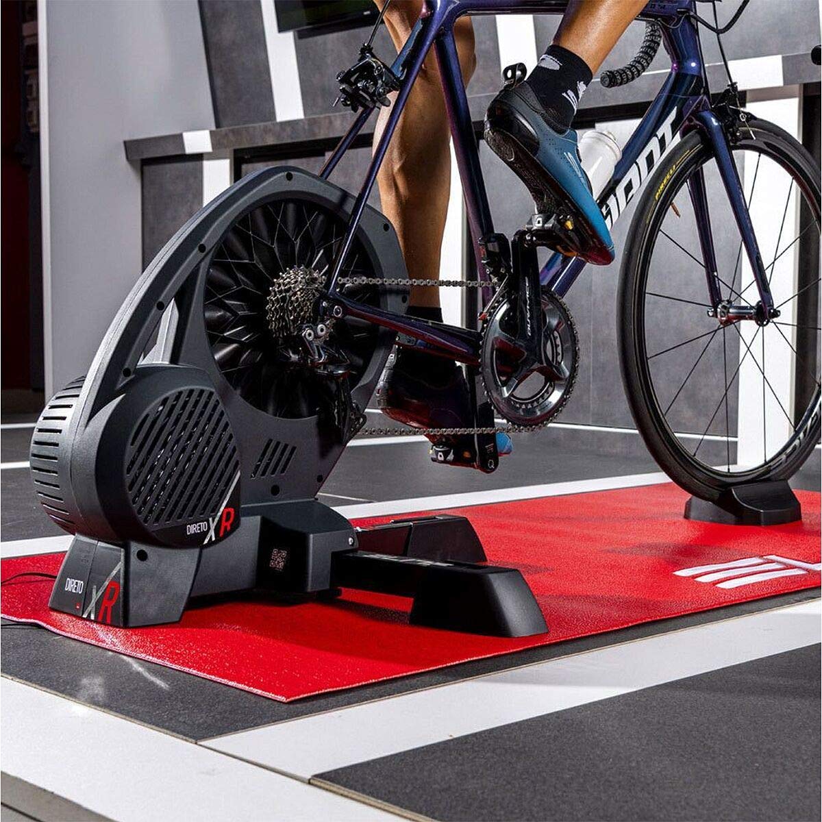 Elite Direto XR interactive direct drive smart trainer with 11sp cassette
