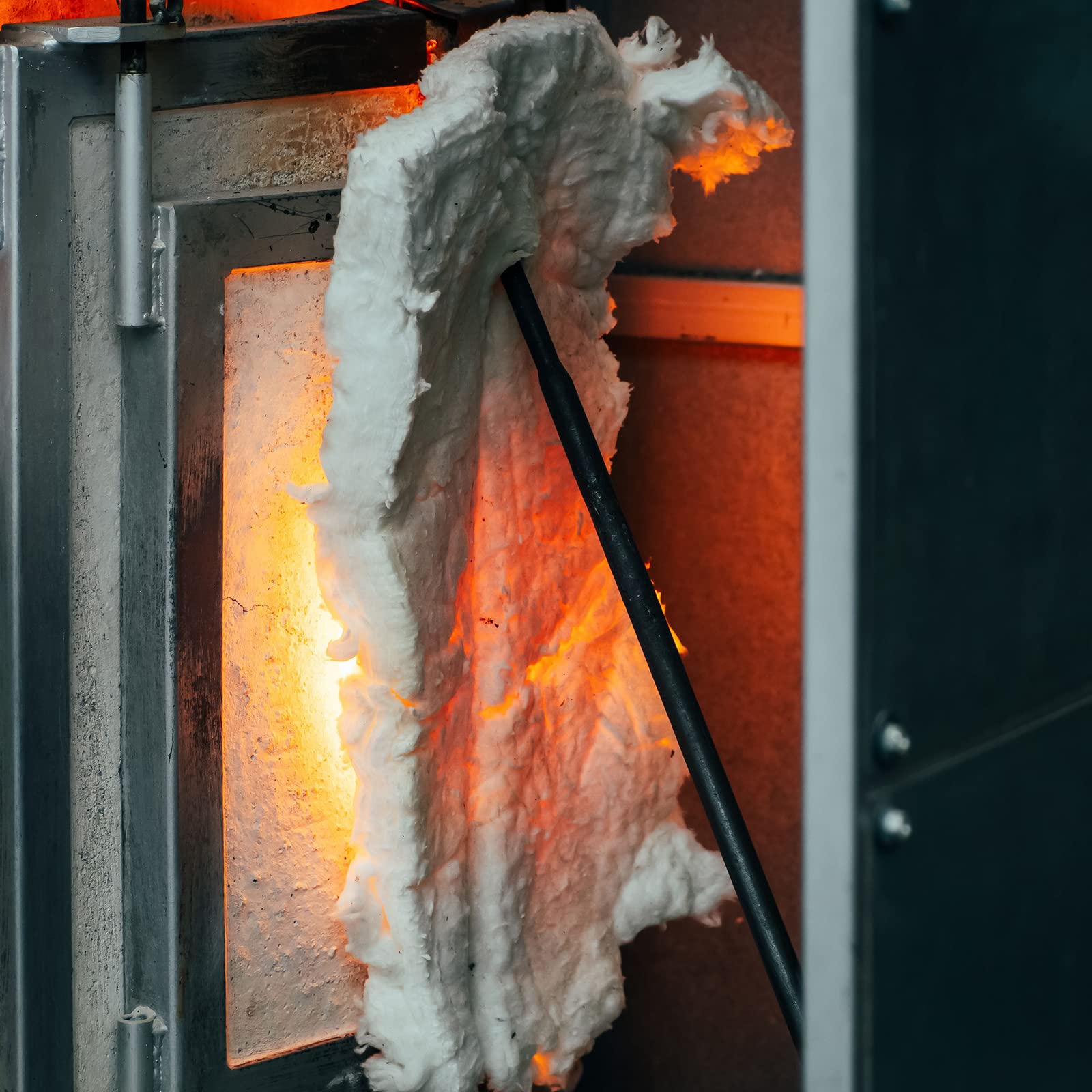 2 Pcs Ceramic Fiber Insulation Blanket High Density 2400F Fireproof Insulation Baffle Dishwasher Insulation Blanket for Furnace Stoves Kilns Forges Fire Bricks Fireplace, White (24'' x 12'' x 1'')