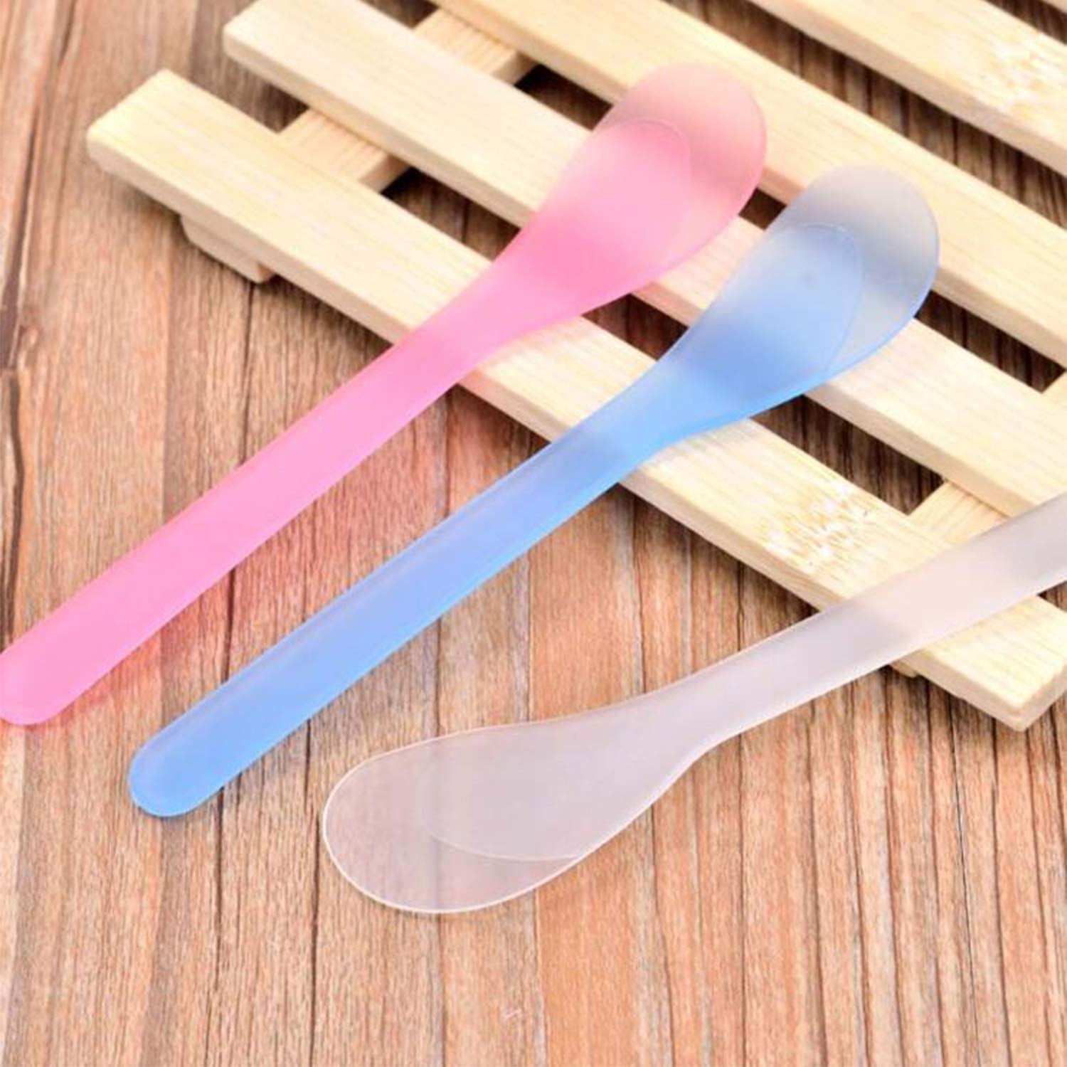 HNXAZG 60 Pcs Cosmetic Spatula Makeup Face Plastic Spoon for Facial Skin Care Spoon Spatulas, 5 Inch Multicolor