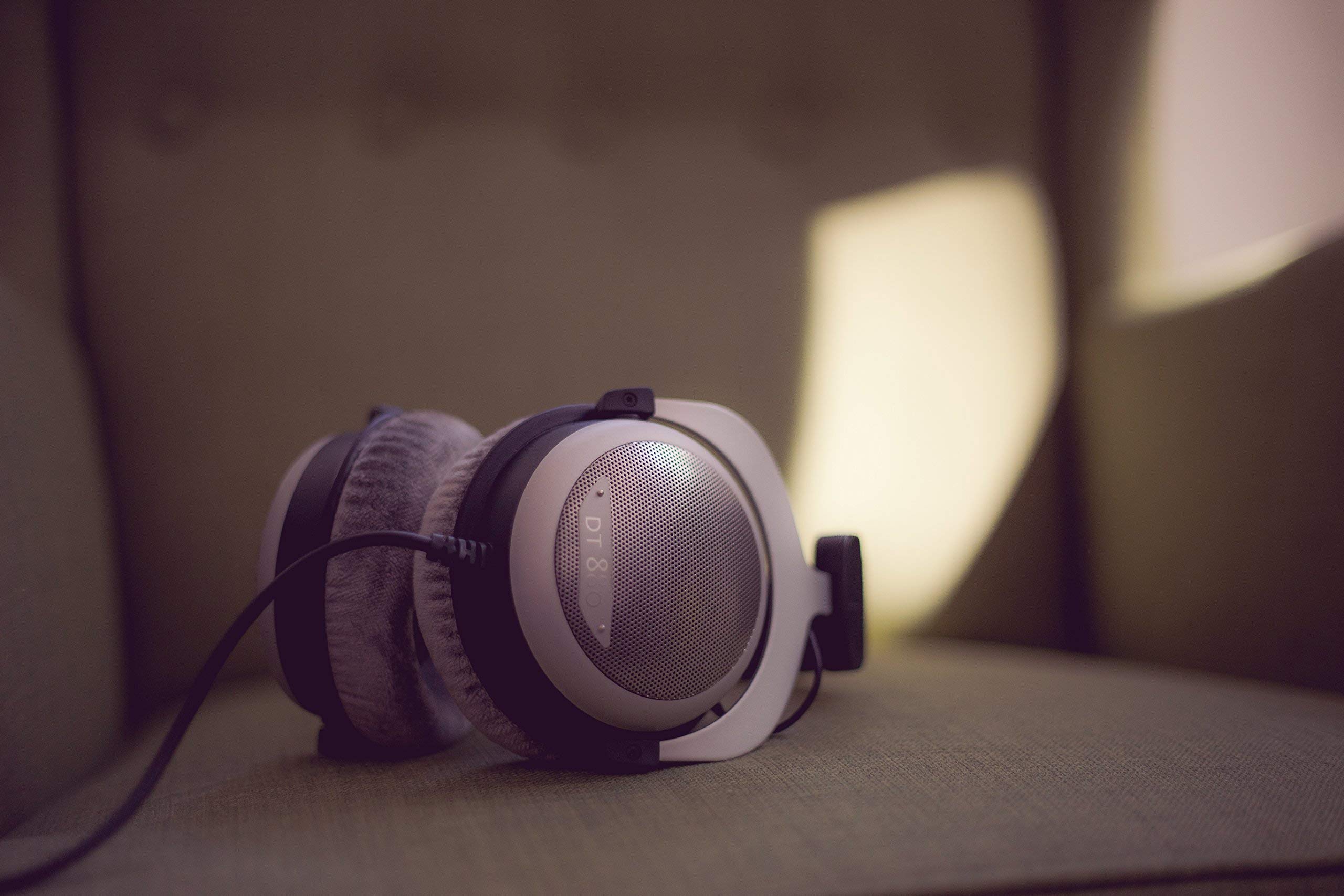 beyerdynamic DT 880 Premium 600 OHM Headphones (Renewed)
