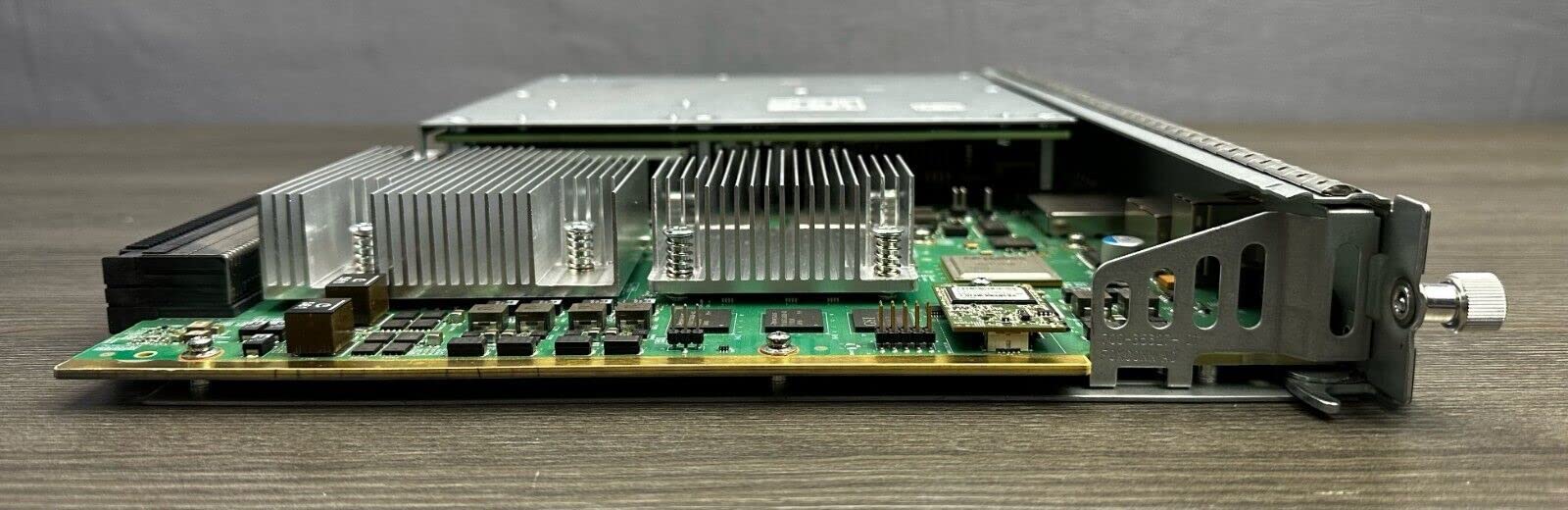 Cisco WS-X45-SUP8-E Supervisor Engine 8-E - Control Processor - Plug-in Module (Renewed)