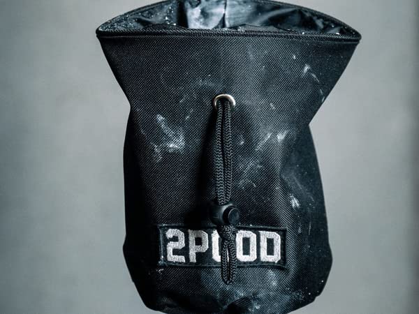 2POOD Chalk Bag | Made for Weightlifting, Crossfit, Gymnastics, Rock Climbing | Drawstring Top Closes Securely