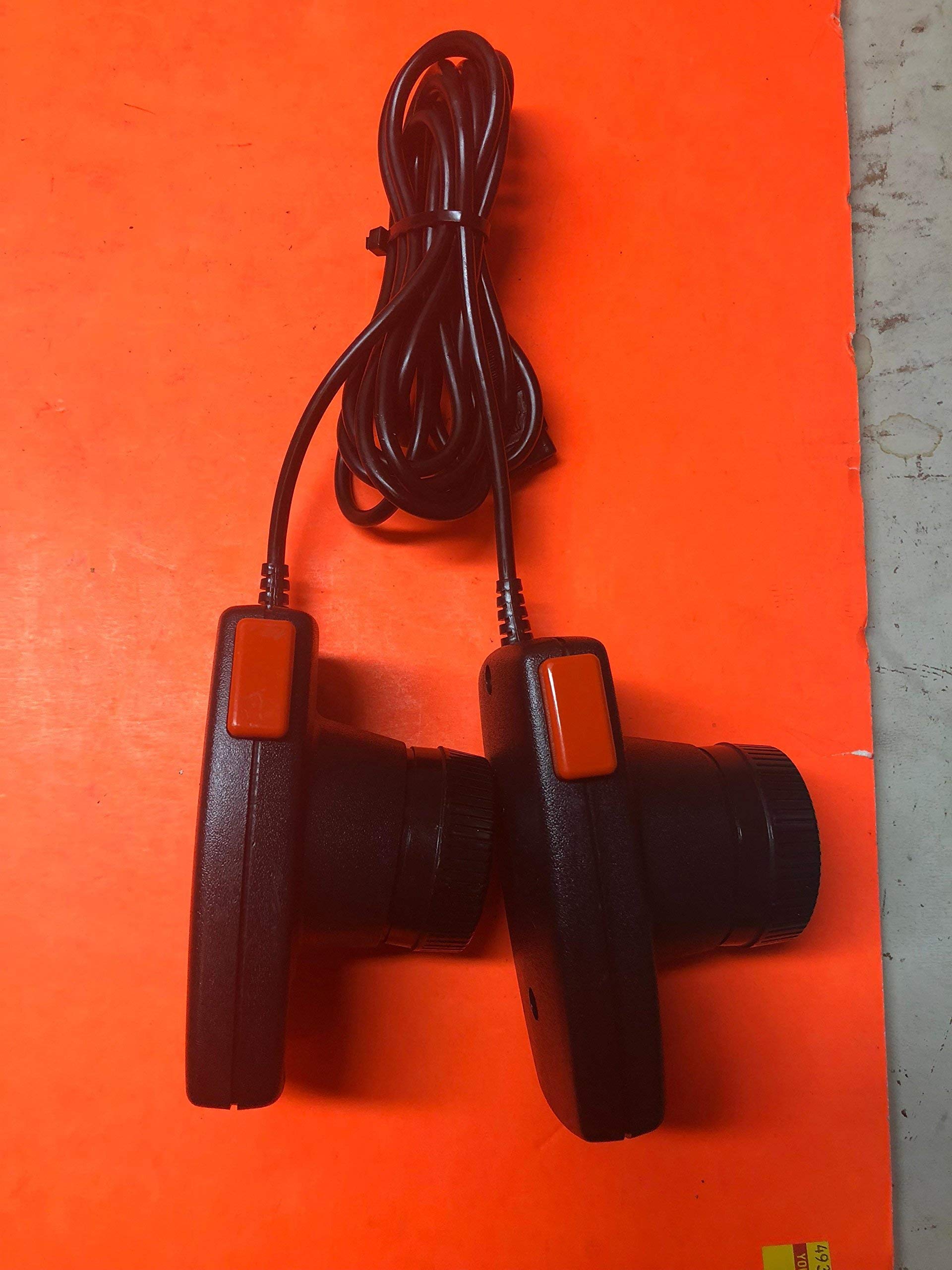 Atari 2600 Paddle Controllers (Renewed)