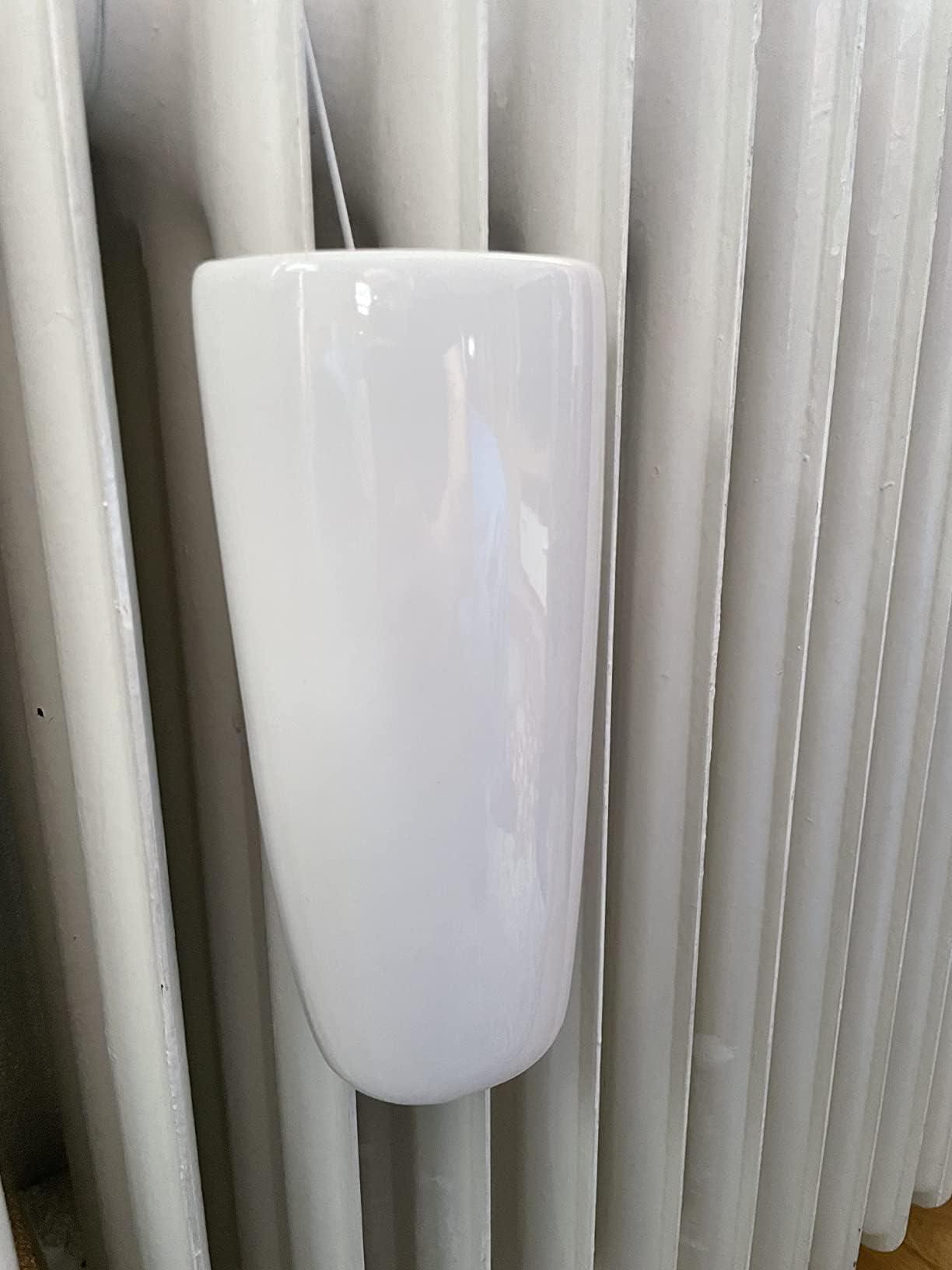 4 Pieces White Ceramic Radiator Hanging Humidifier Set,Controls Dry Air Moisture Humidity with Free Hanging S Hooks,Eco Friendly No Electricity Required, Easy to Clean (Ceramic White)