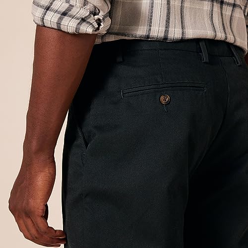 Amazon Essentials Men's Classic-Fit Wrinkle-Resistant Flat-Front Chino Pant (Available in Big & Tall), Black, 32W x 32L