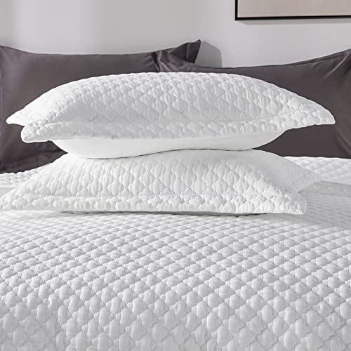 CozyLux Summer Quilt Sets King Size White 3 Pieces - Lightweight Soft Bedspread - Lantern Ogee Pattern Coverlet Bedding Set for All Season - 1 Quilt and 2 Pillow Shams - White, 106"x96"