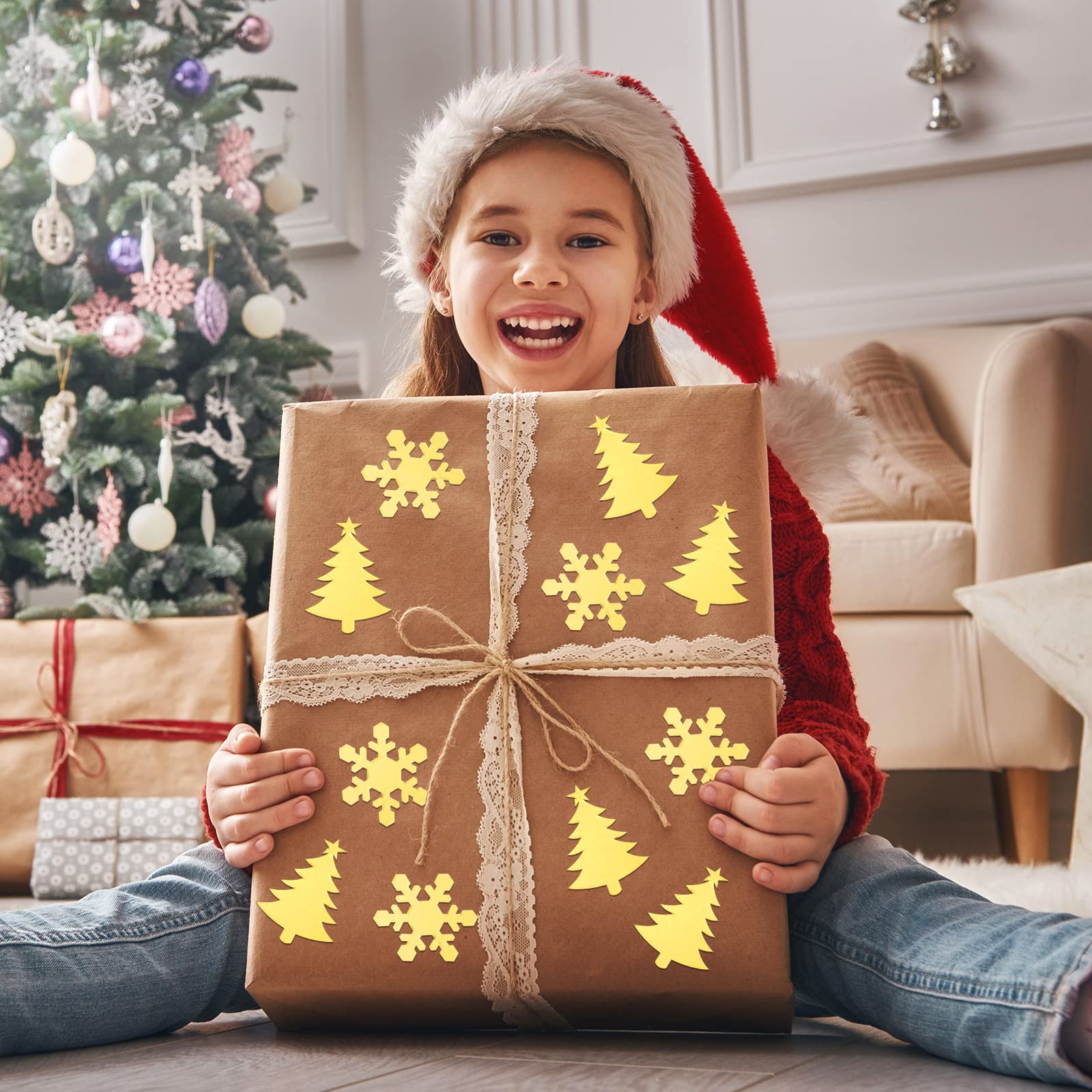 360 Pcs Christmas Envelope Seal Stickers Gold Snowflake Stickers Christmas Tree Seals Holiday Stickers Xmas Envelope Decals for Mail Wedding Invitation Greeting Card Party Gift Bag