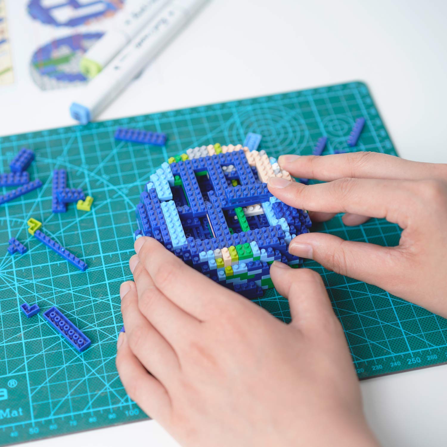 AstroReality: New 3D Pixel Earth Model Building Blocks Set (Pro), 11 Colors and 96 Shapes, Classic STEM Educational Puzzle, Toy for Adults and Kids 12+ (4,000 Pieces)