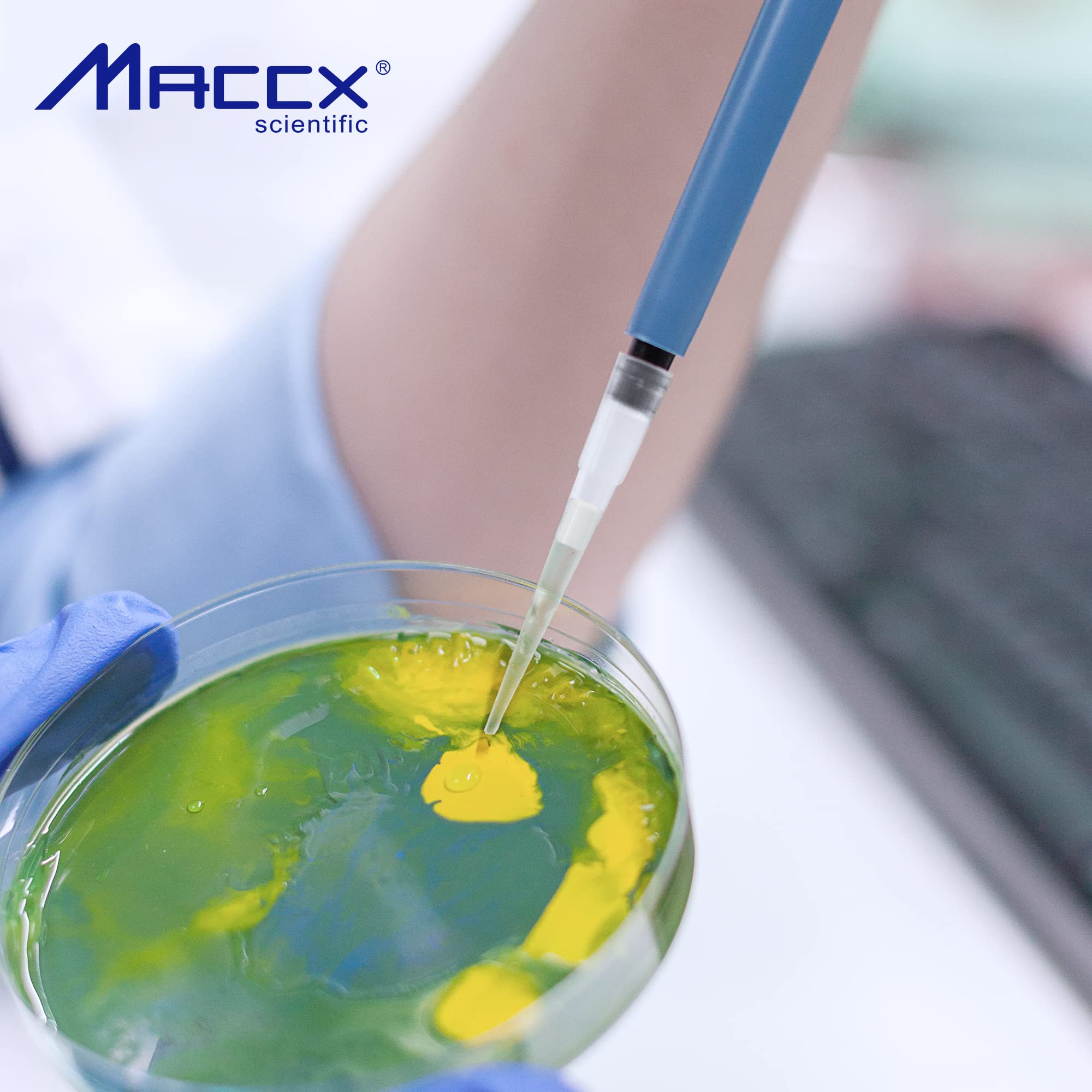 Maccx Disposable Filtering Pipette Tips, Universal Filter Pipette Tips, 960pcs of Vol. 10 μL, Molded Graduation, 96 Tips/Rack x 10 Racks, PTF010-960
