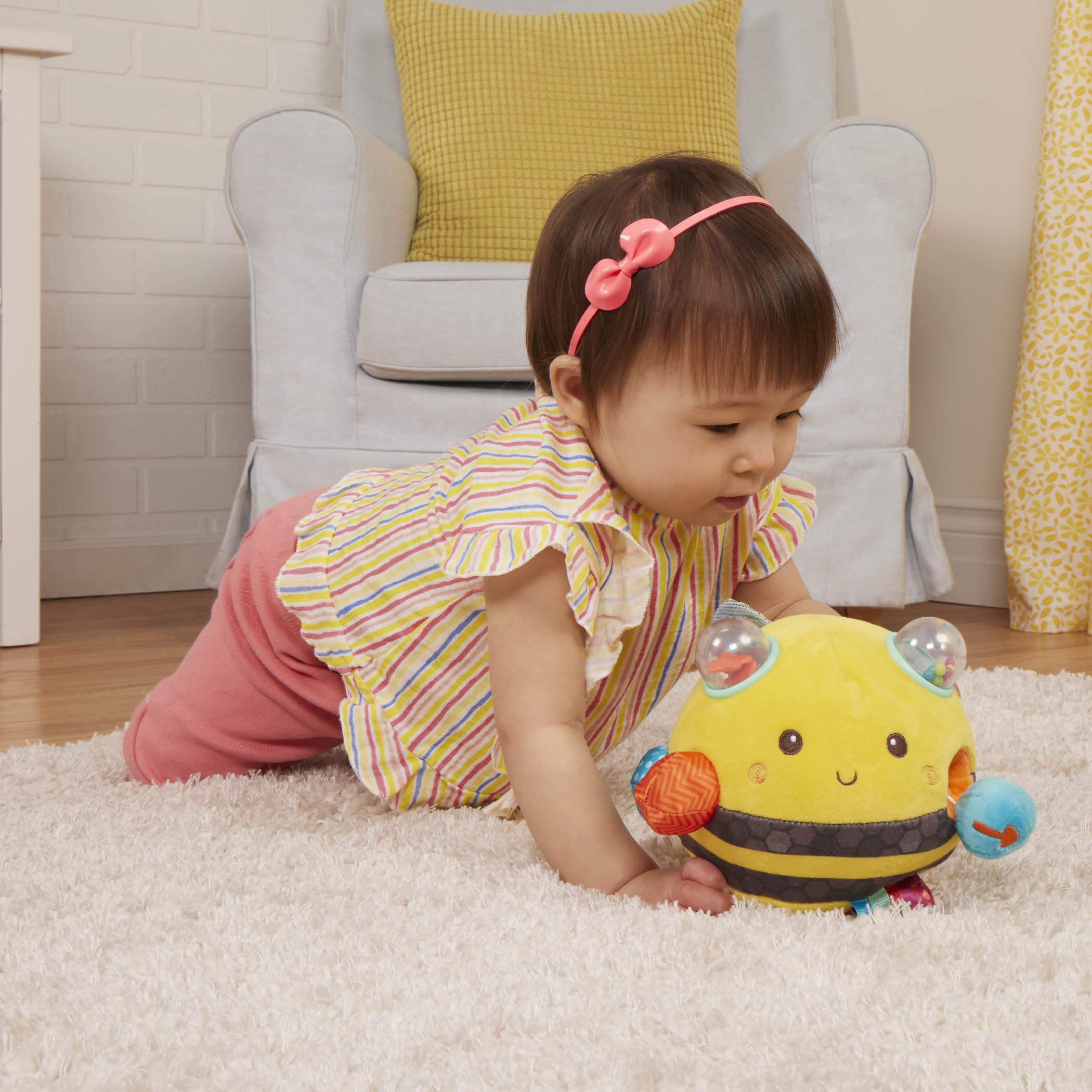 B. Sensory Plush Bumble Bee Baby ,Sensory Baby Toy β Bumpy Plush Bee with Fun Features, Interactive Play, Bumps, Colors, Textures & Sounds, Toys for Infants, Babies,Fuzzy Buzzy Bee β 0 Months +