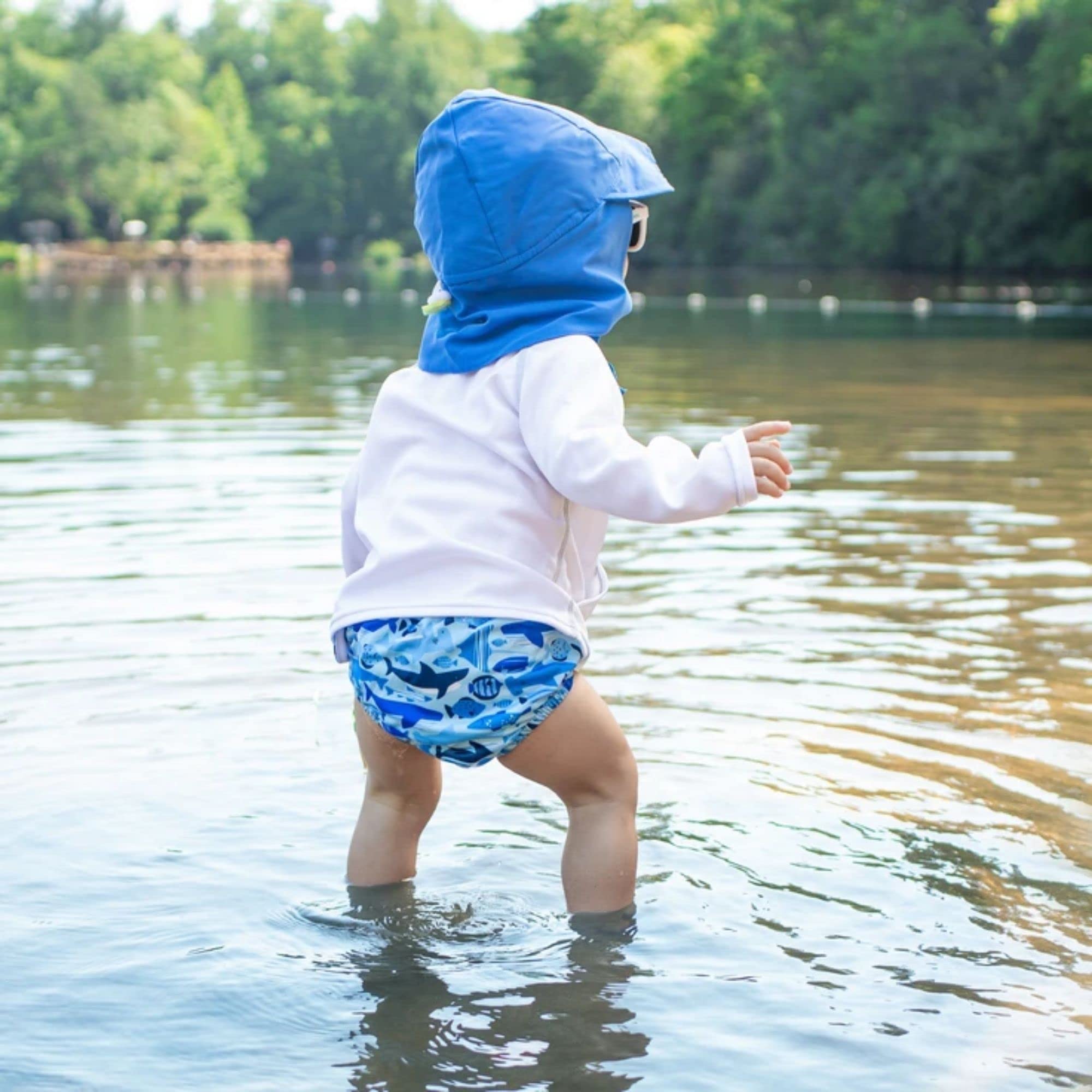 i play. by Green Sprouts Baby & Toddler Flap Sun Protection Hat, All-Day UPF 50+ Sun Protection for Head, Neck & Eyes, Navy, 9-18 Months