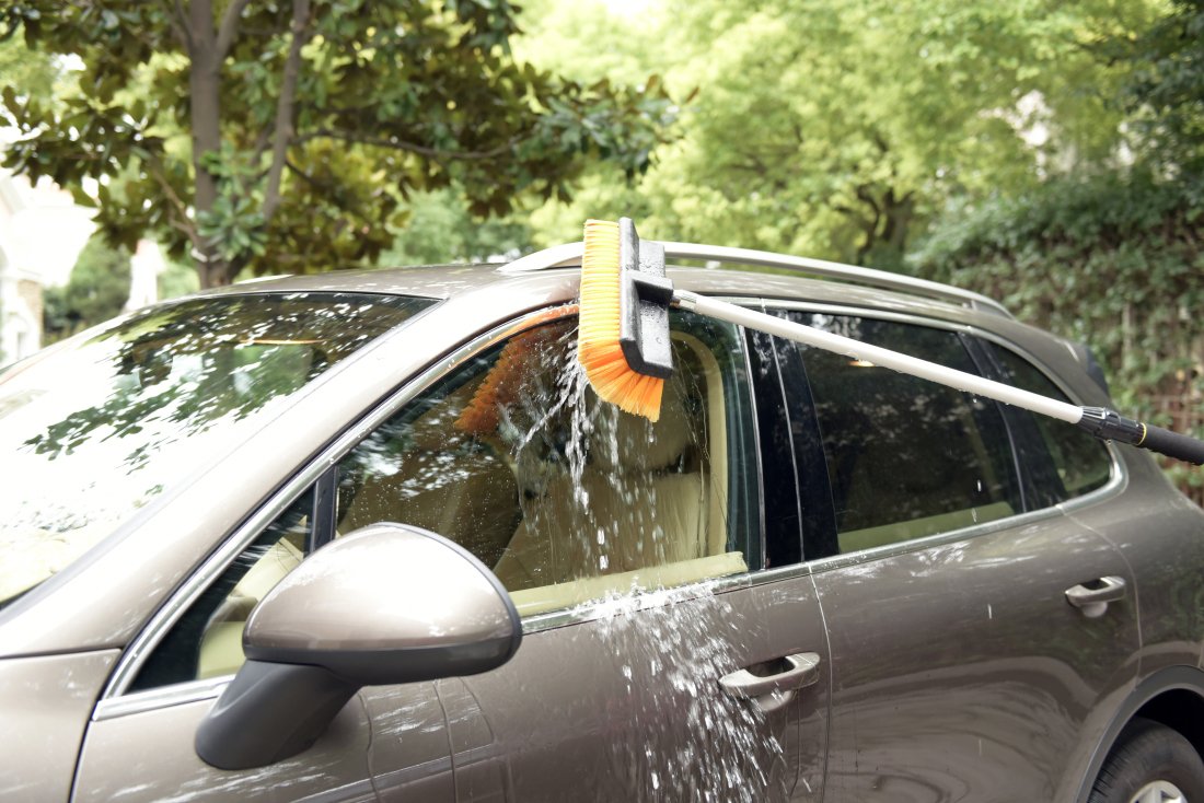 CARCAREZ 15" Flow-Thru Bi-Level Car Wash Brush Head Fits for RVÂ Cleaning with Feather-Tip Bristles Orange