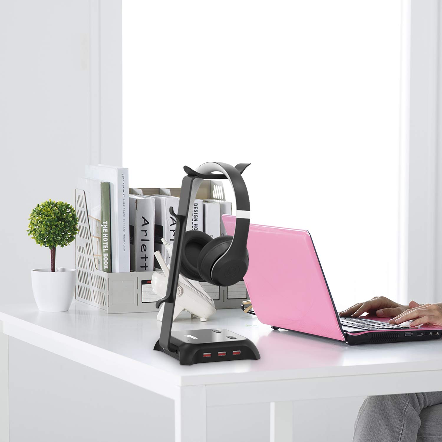 atolla USB Hub, USB 3.0 Hub with Headphone Stand, Powered USB Hub with 3 USB 3.0 Ports and 3 USB Charging Ports, 3.5mm AUX Ports with On/Off Switches, and 12V/2.5A Power Adapter