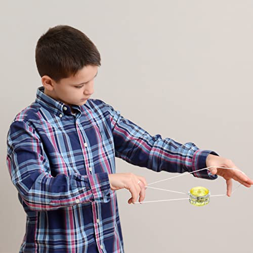 Sumind 6 Pieces LED Light Yo-Yo Plastic Responsive Yoyo Entertaining Yoyo for Beginner Party Favors (Random Colors)