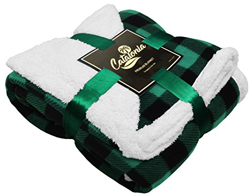 Catalonia Buffalo Plaid Green Sherpa Throw Blanket, Reversible Soft Fuzzy Comfy Snuggly Throws for Couch, 50x60 inches, St. Patrick Gift
