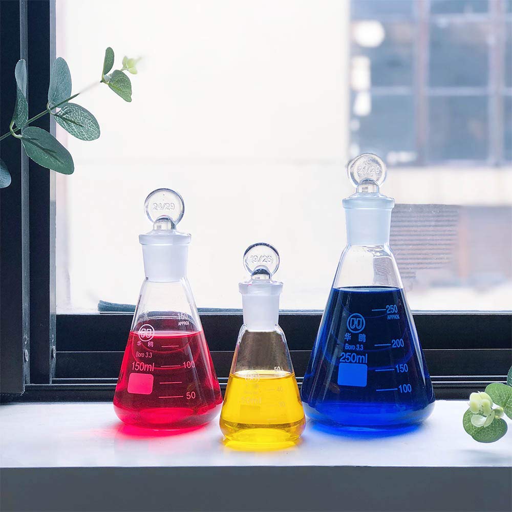 HUAOU 3pcs Glass Erlenmeyer Flask Set, 50ml 150ml 250ml Laboratory Flask with Stopper, Lab Chemistry 3.3 Borosilicate, Narrow Mouth, Printed Graduation, Conical Flask with Cleaning Brush