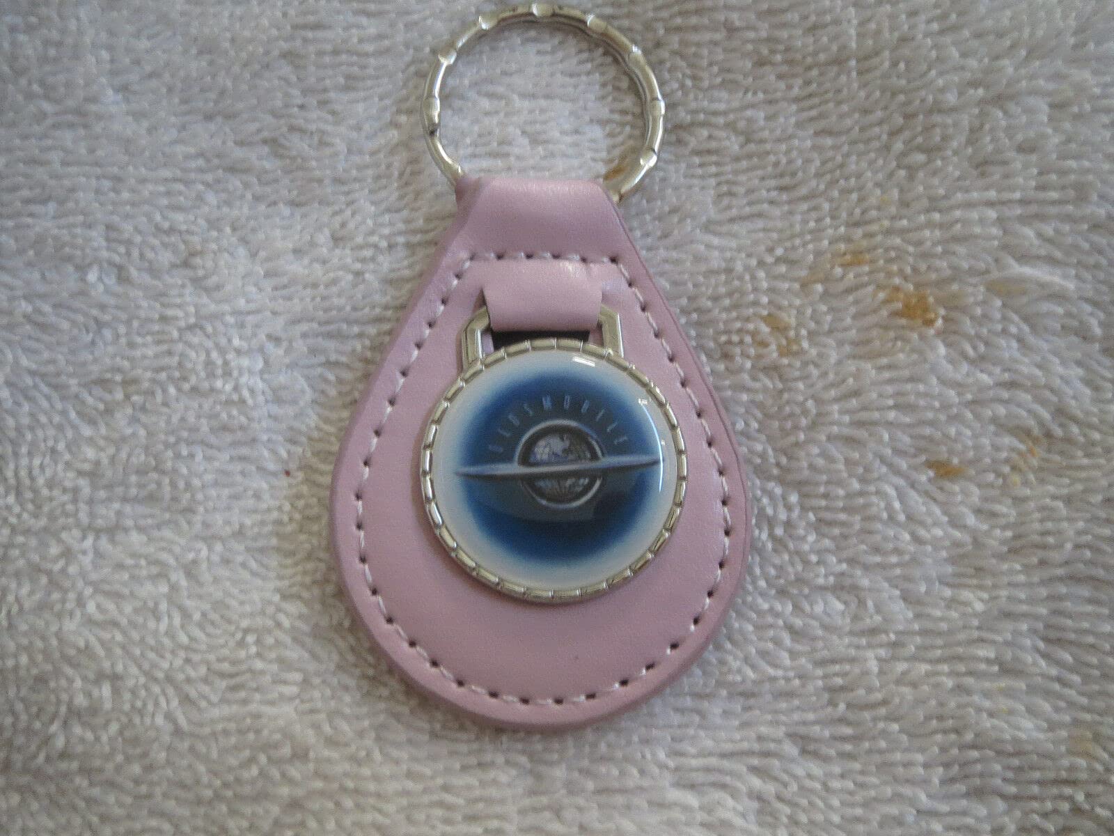 1930's 1940's 1950's OLDS WORLD VINTAGE LOGO LEATHER KEYCHAIN - PINK