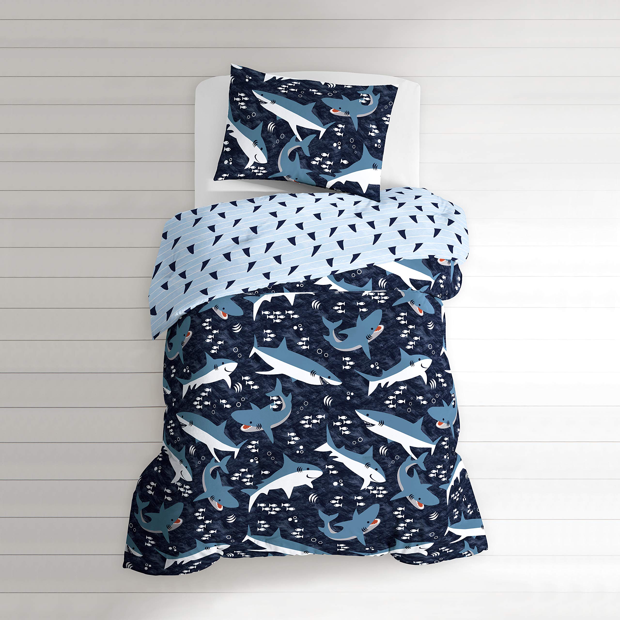 dream FACTORY Sharks Boys Twin Size Boys Bedding Set Cotton Kids Comforter Set with Sham, 2 Piece, Twin, Navy