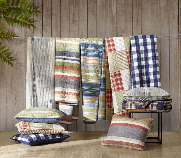 Eddie Bauer - King Quilt Set, Reversible Cotton Bedding with Matching Shams, Lightweight Home Decor for All Seasons (Arrowhead Blue,3pieces, King)