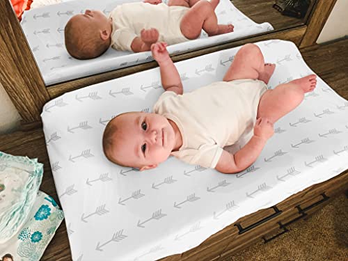 Changing Pad Cover β Premium Baby Changing Pad Covers 4 Pack β Boy or Girl Changing Pad Cover β Pure Jersey Machine Washable Grey and White Changing Table Cover β Diaper Changing Pad Cover Sheets