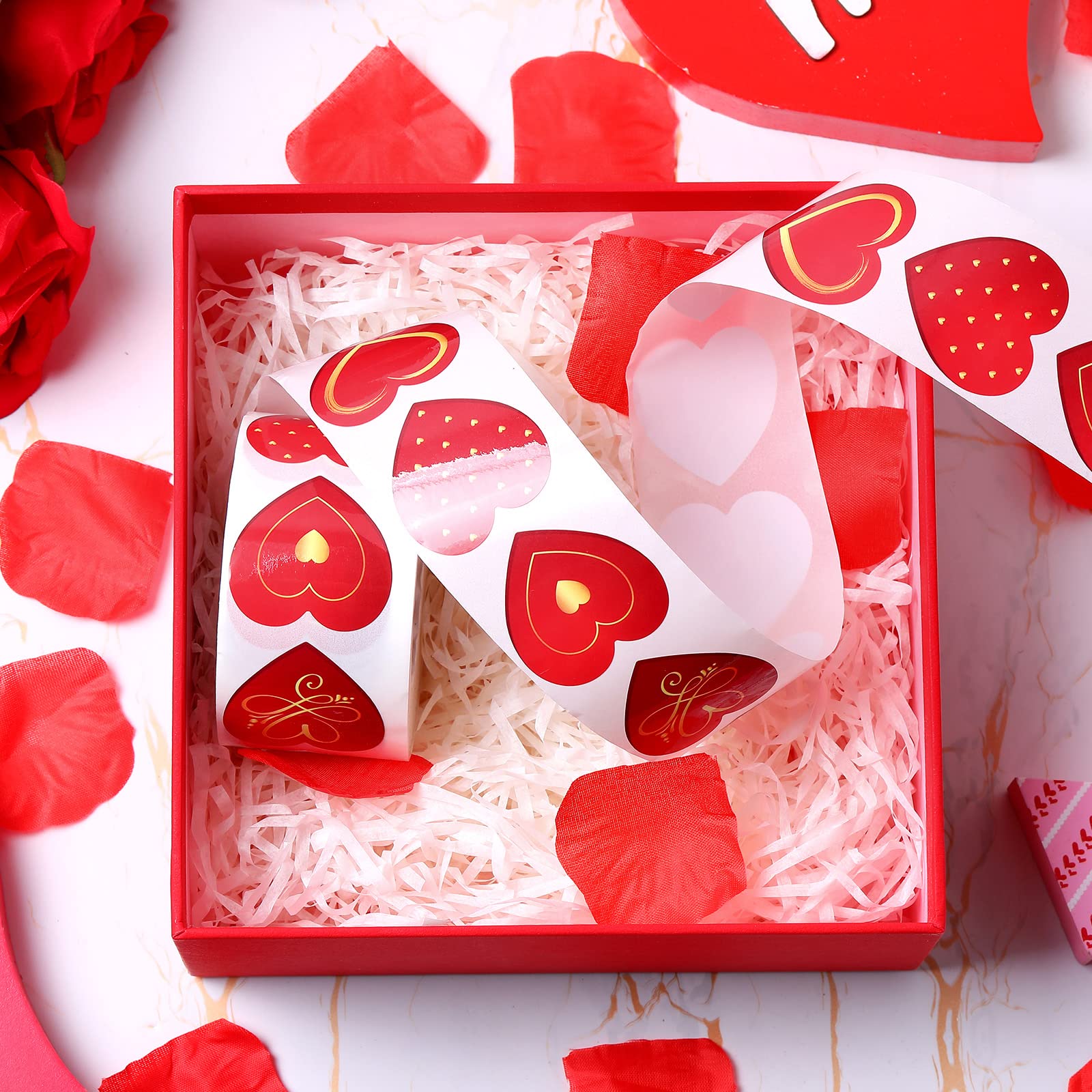 600 Pcs Valentine's Day Red Heart Stickers 1.5 Inch Red Stickers Heart Shape Valentines Stickers for Kids Valentine's Day Envelope Card