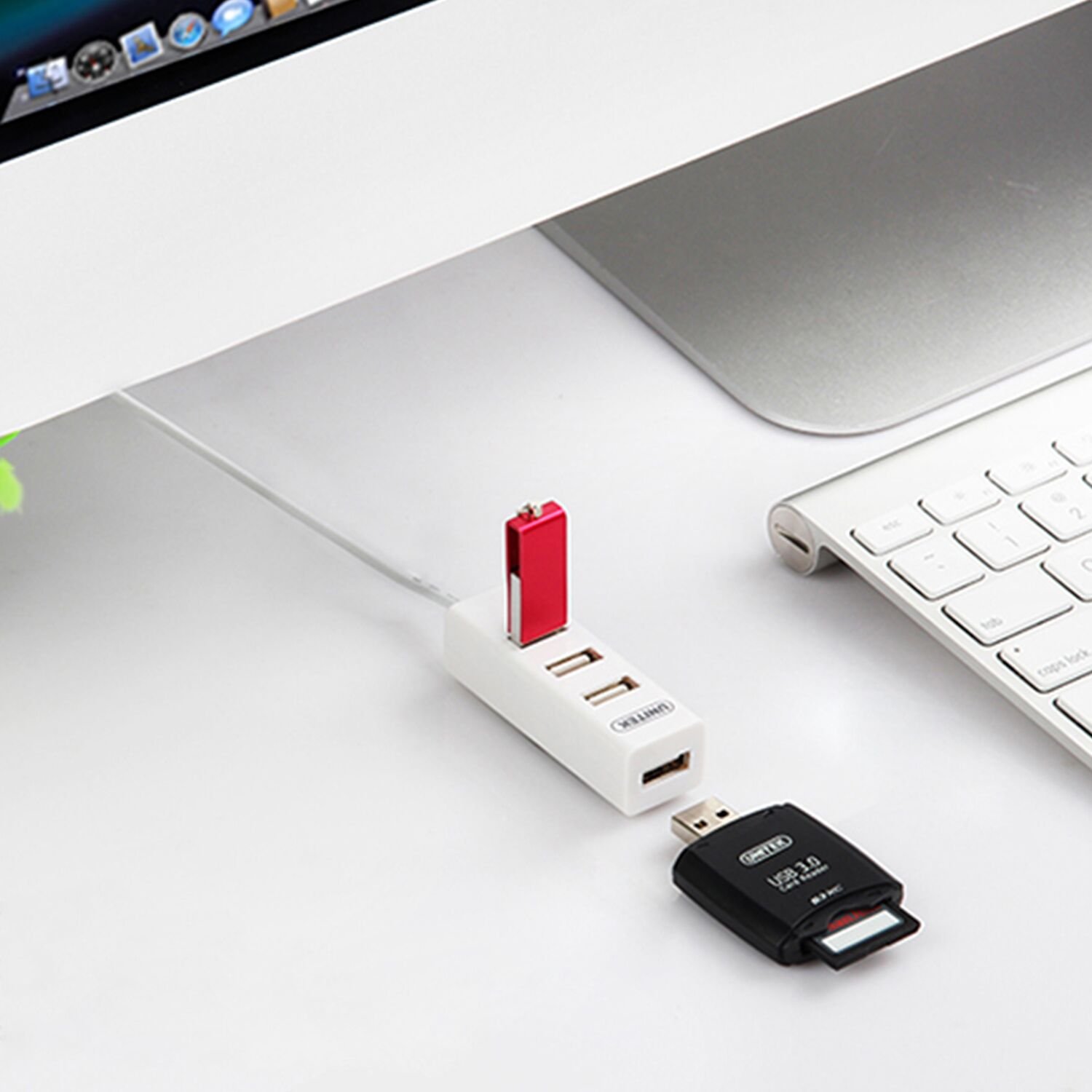 Apoi 4-Port USB 2.0 Hub with for iMac, MacBook, MacBook Pro, MacBook Air, Mac Mini, Chromebook, Surface Pro, Surface Book, PC- White