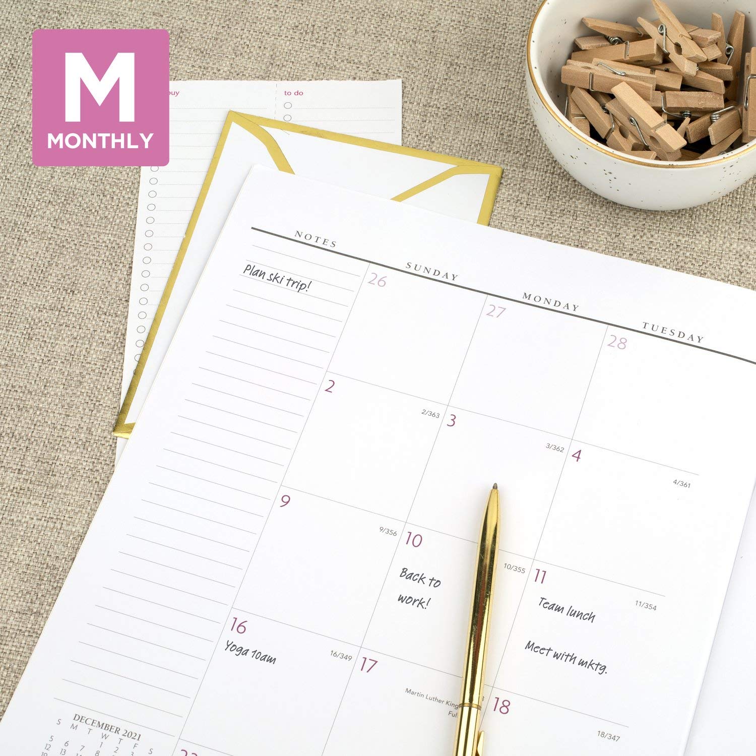 2022 Monthly Planner by AT-A-GLANCE, 8-1/2" x 11", Large, Badge Floral (1565F-091)