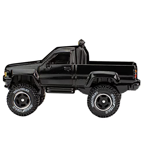 Hot Wheels HKC20 Retro Entertainment Back to The Future 1987 Toyota Pickup Truck [3 Years and Up]