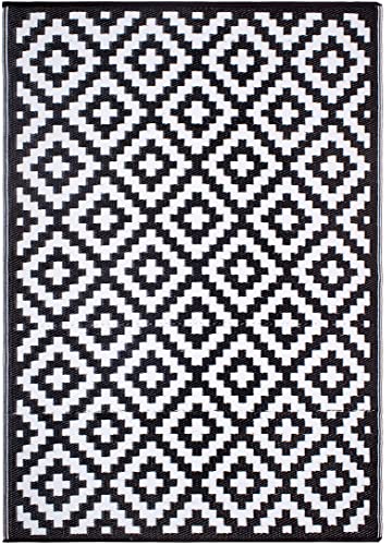 FH Home Outdoor Rug - Waterproof, Fade Resistant, Reversible - Premium Recycled Plastic - Geometric - Porch, Deck, Balcony, Mudroom, Laundry Room, Patio - Aztec - Black & White - 3 x 5 ft