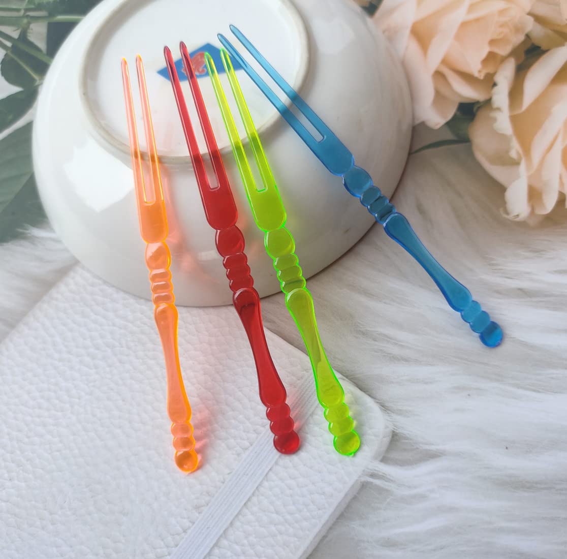 400PCS Disposable Plastic Cocktail Picks Fruit Forks, Mini Cake Forks Sticks Party Supplies, Tasting Appetizer Plates Picks Dessert Forks (Multicolor)