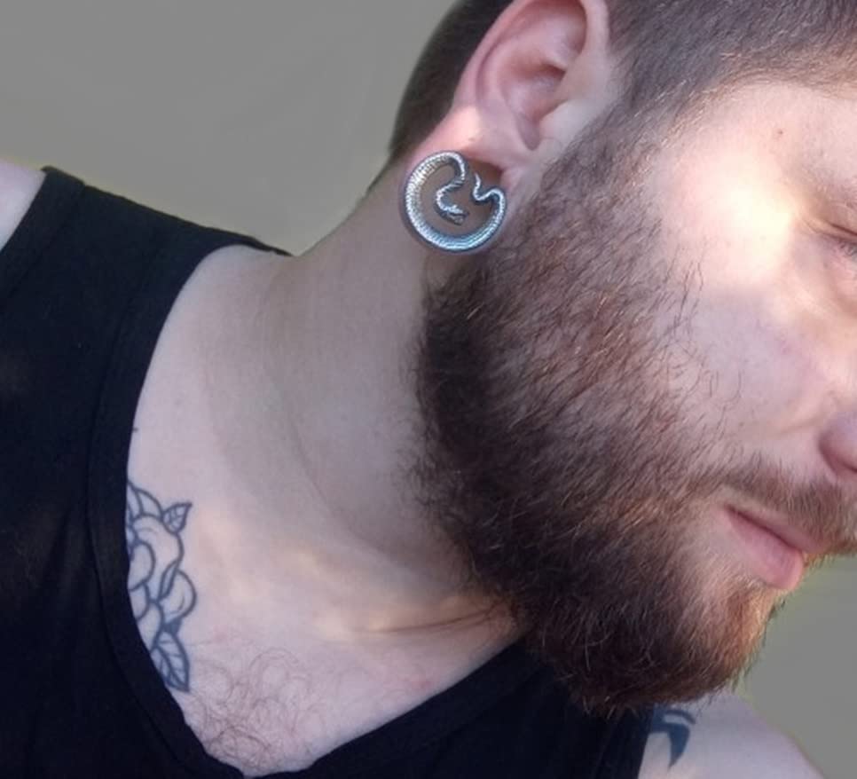 2pcs Cool Snake Saddle Ear Plugs Stainless Steel Snake Saddle Plugs Ear Gauges Tunnels Expander Piercing Body Jewelry